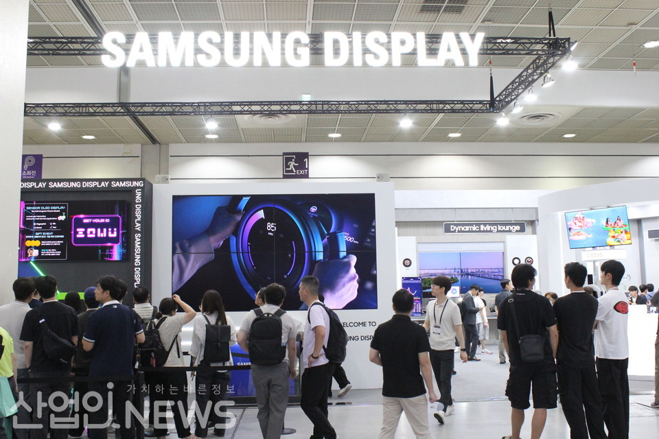 韓디스플레이, 3년 만에 매출 100억 달러 재달성!